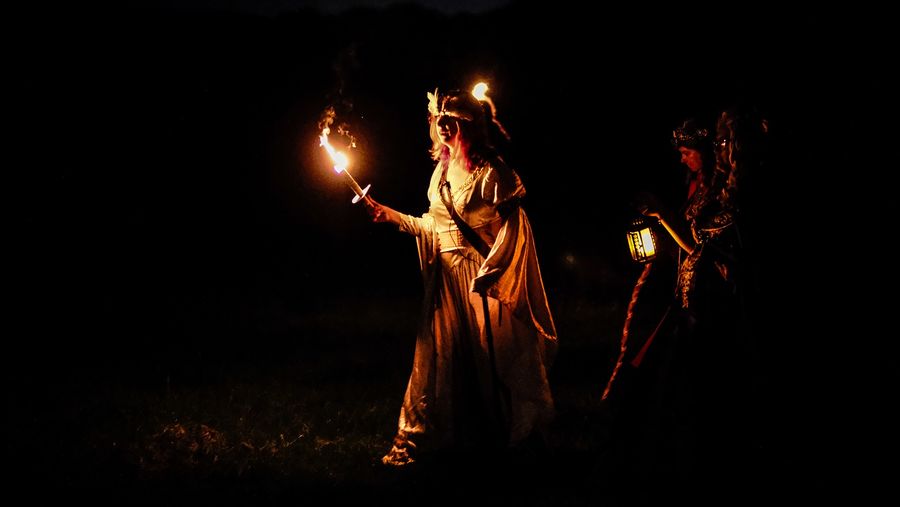 A walk in shadow - Empire